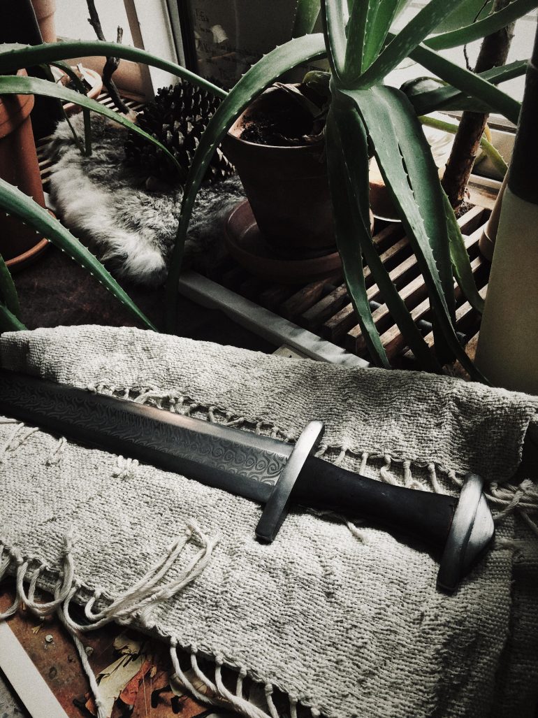 How to hang your swords – our indispensable guide to home decoration ...