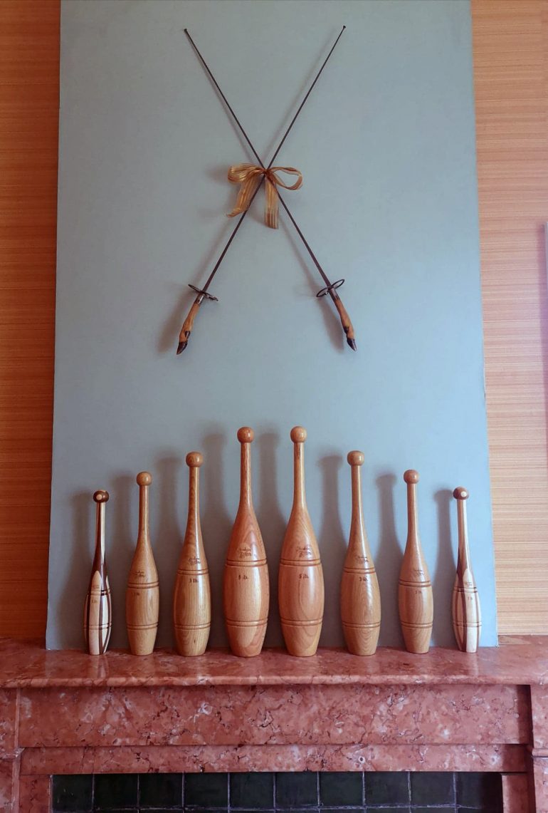 How to hang your swords – our indispensable guide to home decoration ...